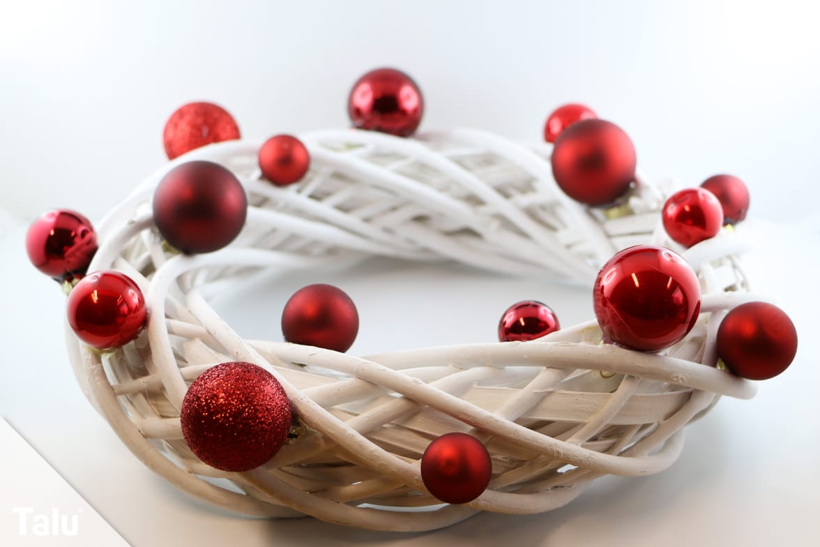 Weihnachtskranz basteln | 2 Ideen + Anleitung - Talu.de
